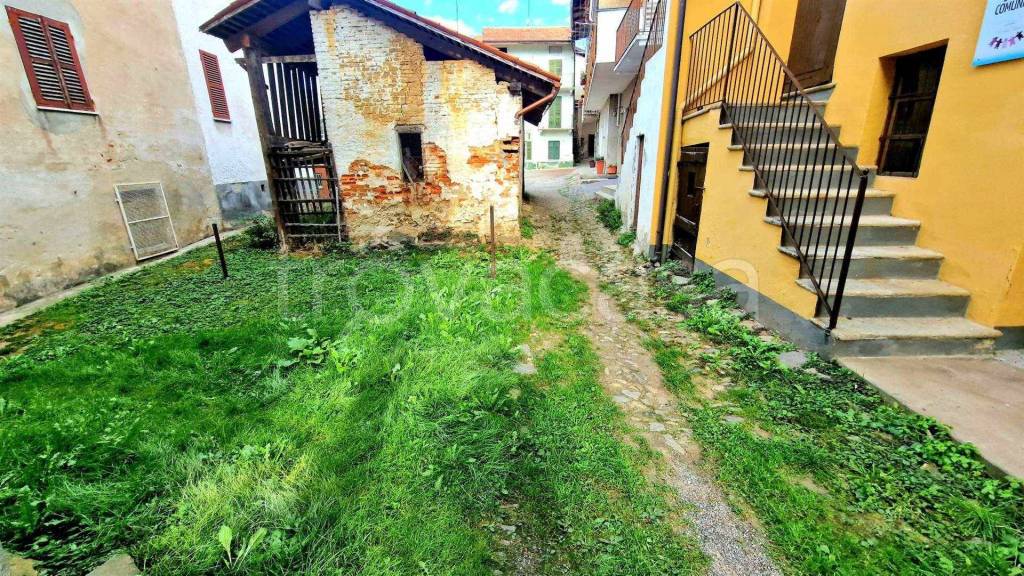 Casa Indipendente in vendita a Pettinengo via g.B. Maggia, 99