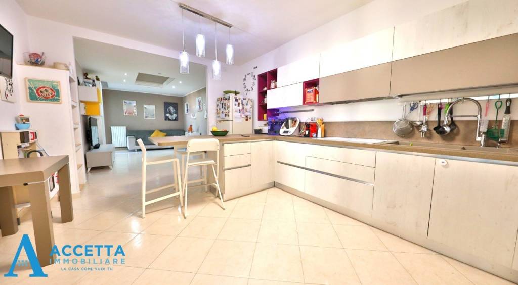 Appartamento in vendita a Taranto via Sciabelle, 38