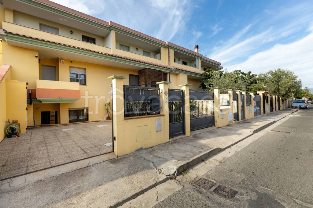 Appartamento in vendita a Selargius via Fortunato Palmas, 105