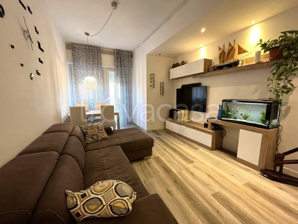 Appartamento in vendita a Rimini viale Regina Elena, 207