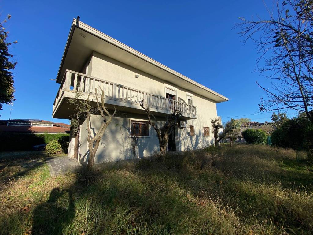 Villa in vendita a Rubano via Antonio Rossi
