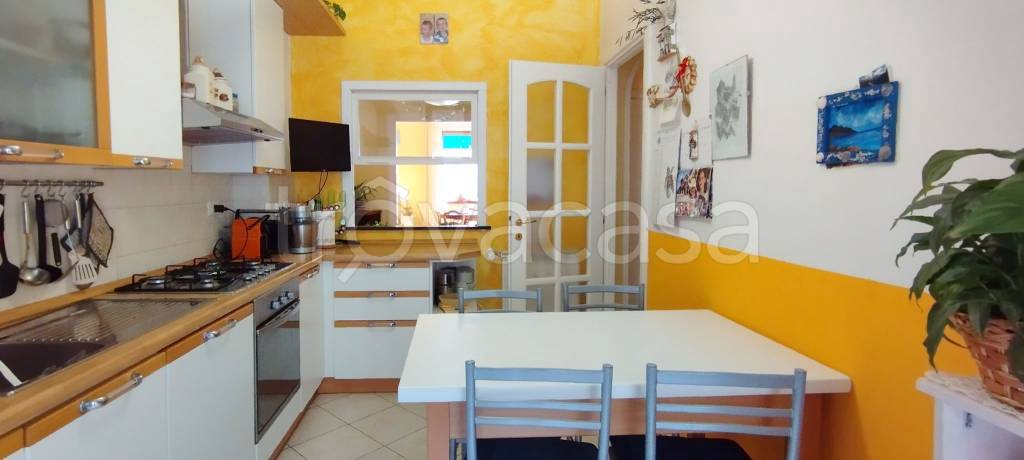 Appartamento in in vendita da privato a Genova via Divisione Acqui, 53