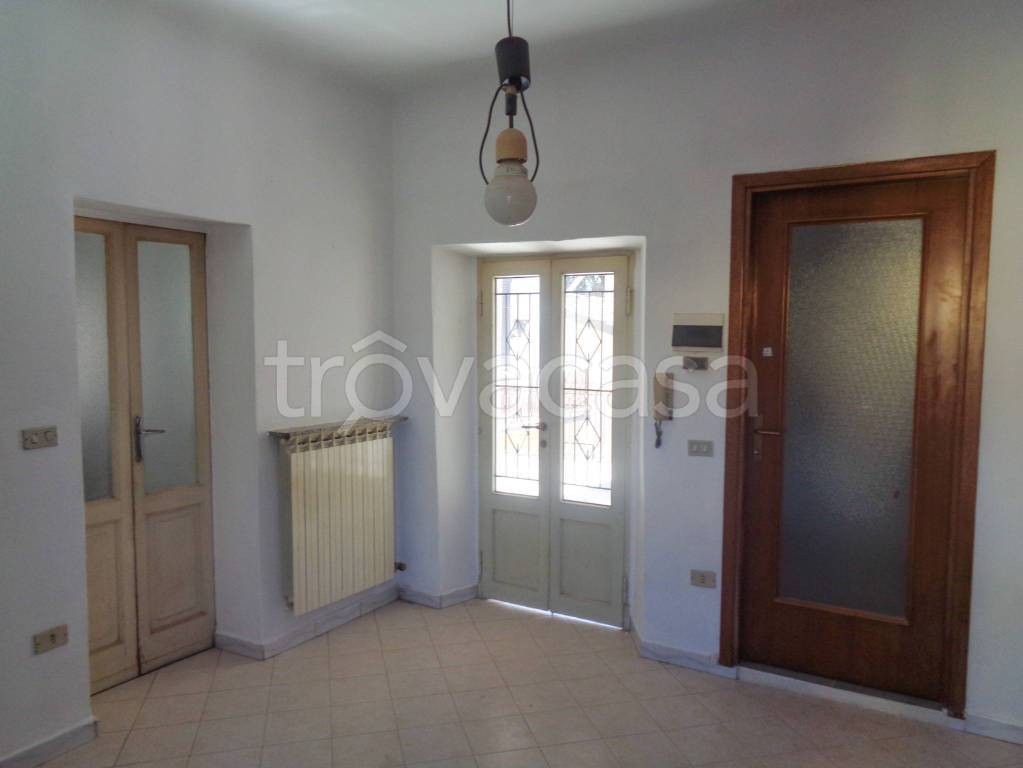 Appartamento in vendita a Cavaria con Premezzo piazza Papa Giovanni xxiii, 153