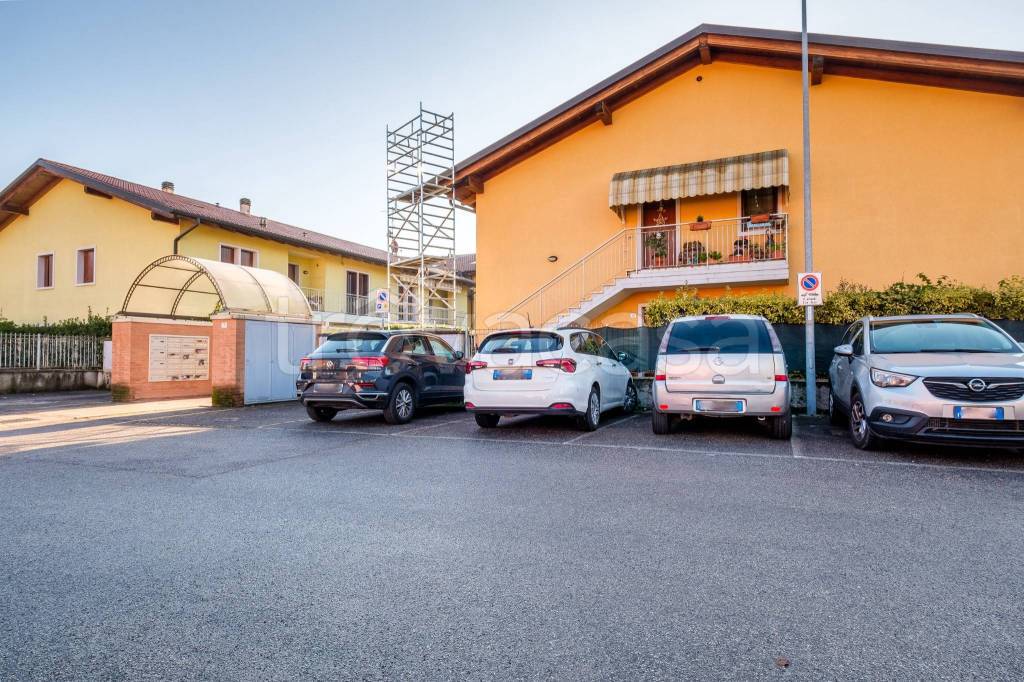Appartamento in vendita a Bussolengo via Piemonte, 7