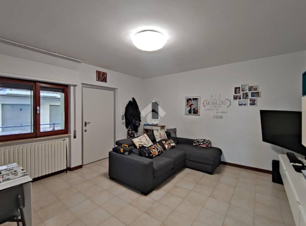 Appartamento in vendita a Folignano via Cosenza, 6