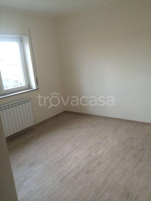 Appartamento in vendita ad Aprilia via Campo Leone Scalo, 63