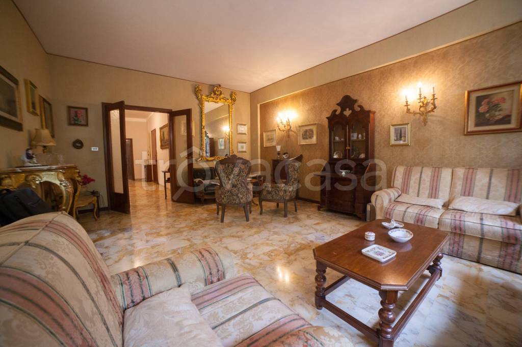 Appartamento in vendita a Bologna via Augusto Gaudenzi