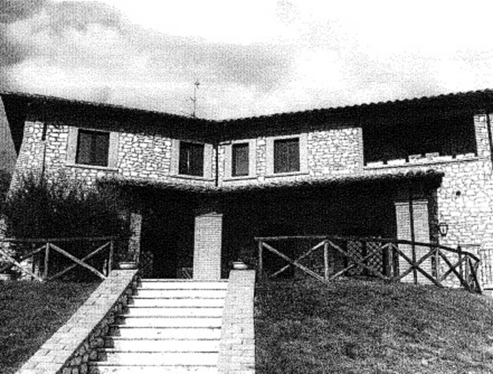 Villa all'asta a Poggio Mirteto via Villa Marini