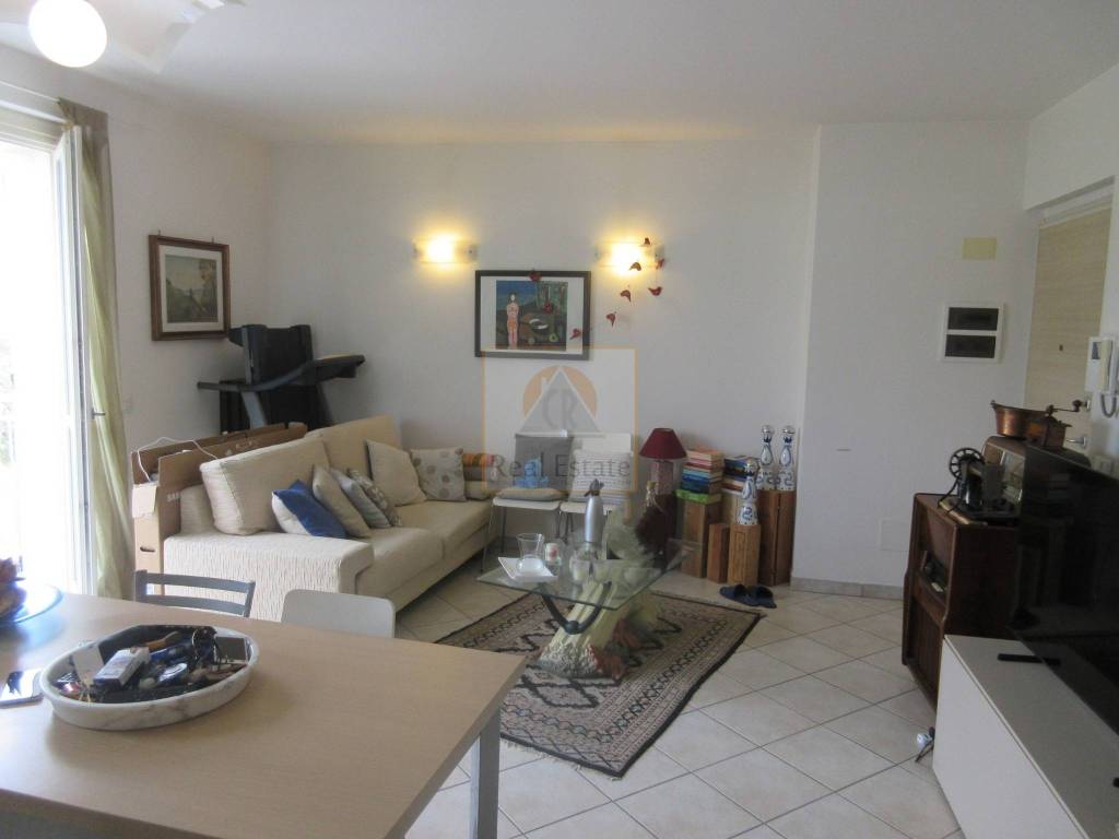 Appartamento in vendita a Carrara via Bigioni