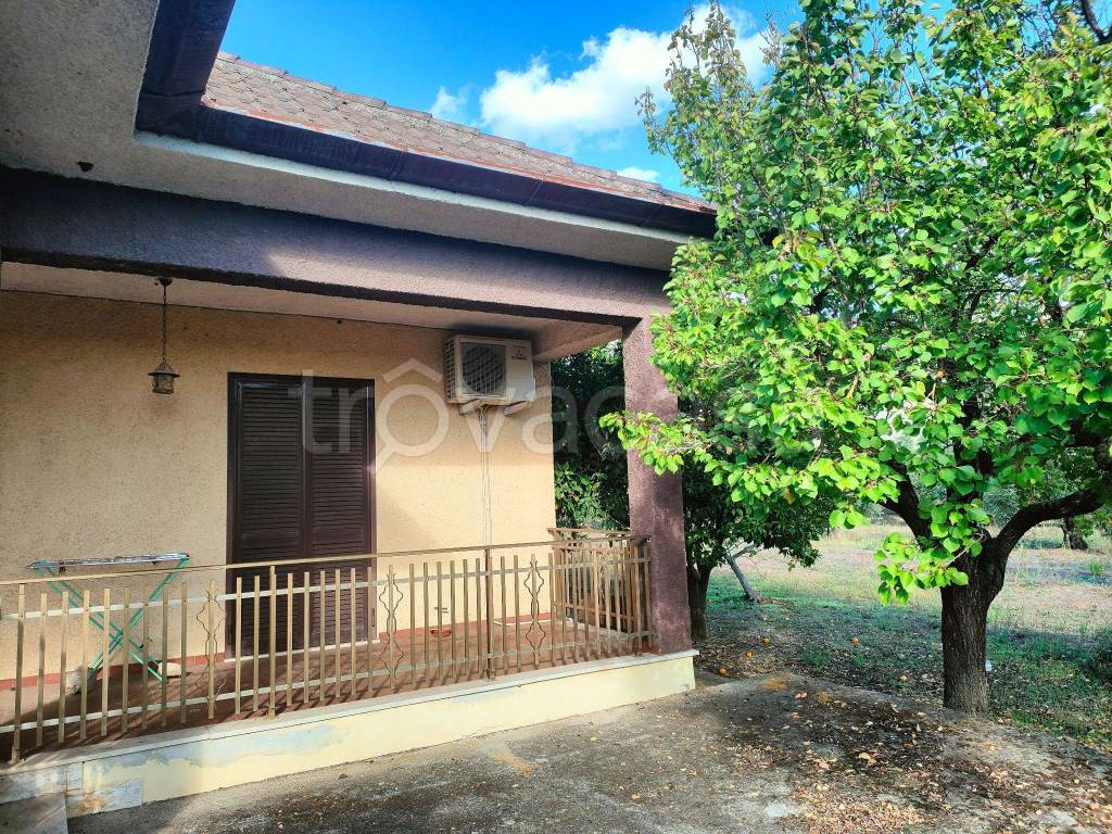 Villa in in vendita da privato a Sonnino strada Provinciale Consolare Seconda