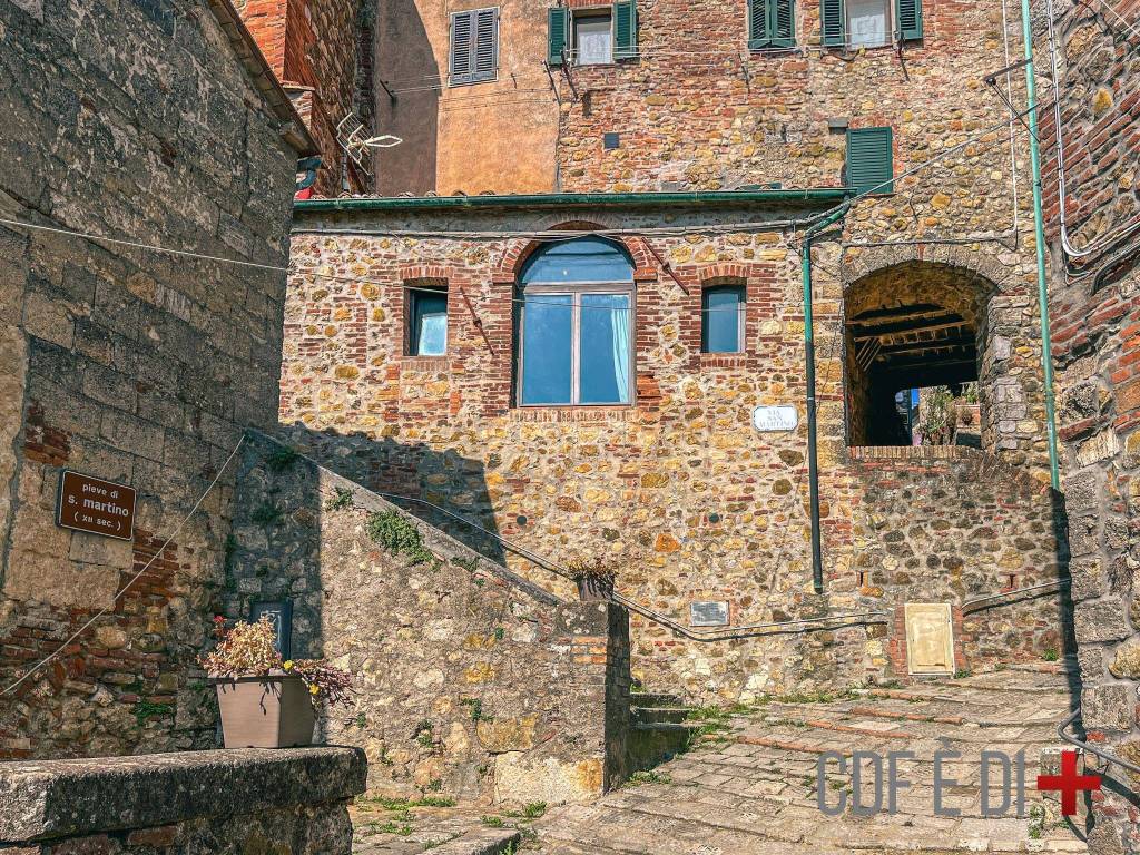 Appartamento in vendita a Chiusdino via del Portino