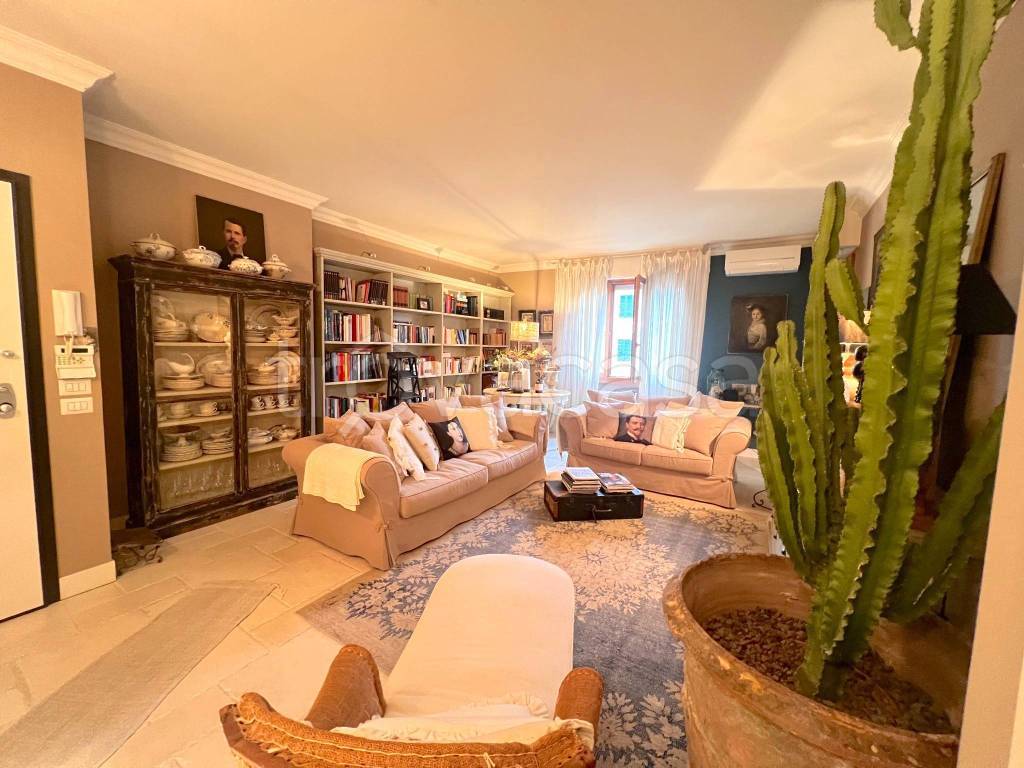 Appartamento in vendita a Prato via Cilento