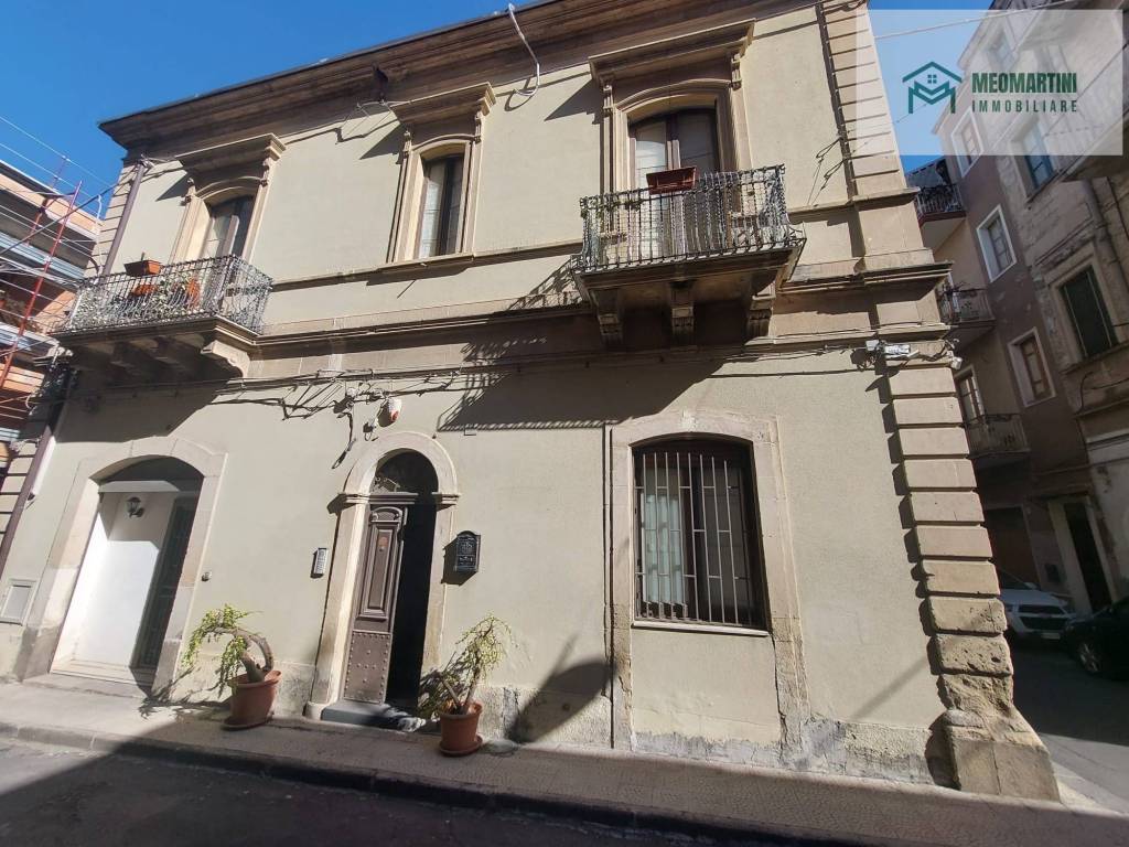 Casa Indipendente in vendita a Lentini via Ippolito Nievo