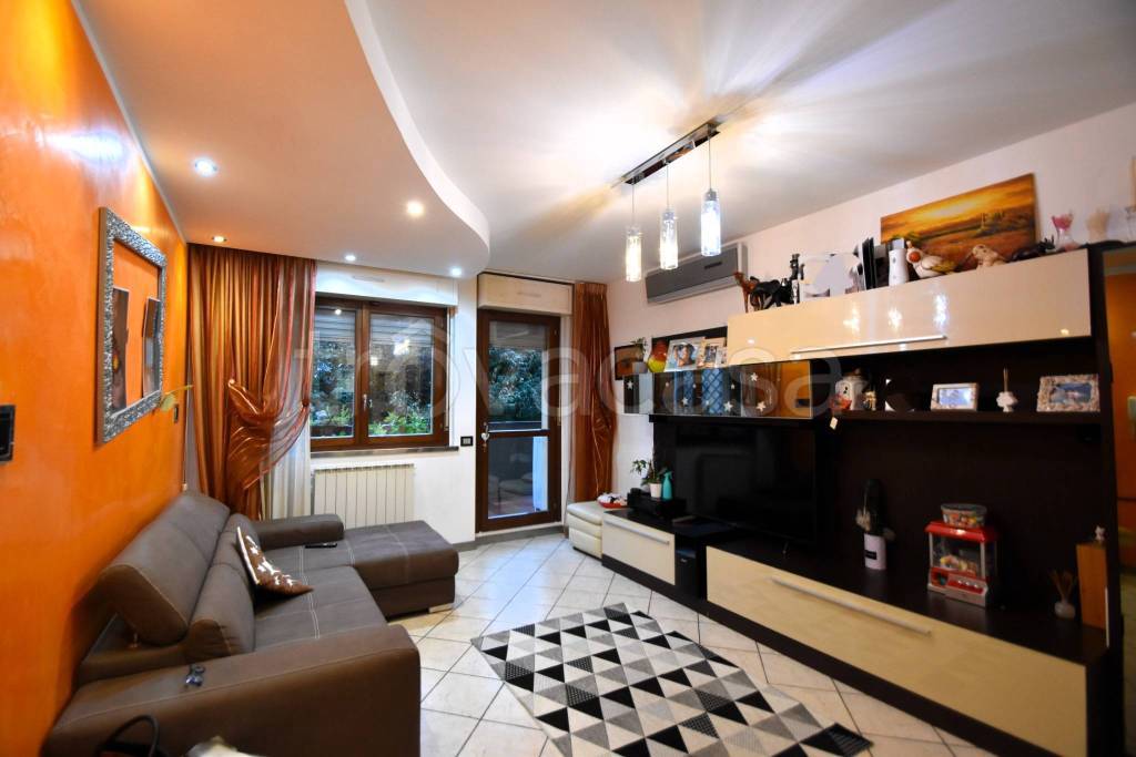 Appartamento in vendita a Prato via Emilio Abati