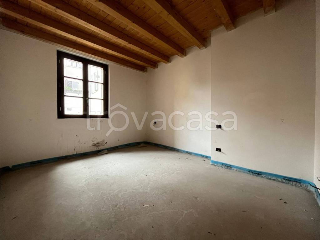 Appartamento in vendita a Merate via Collegio Alessandro Manzoni