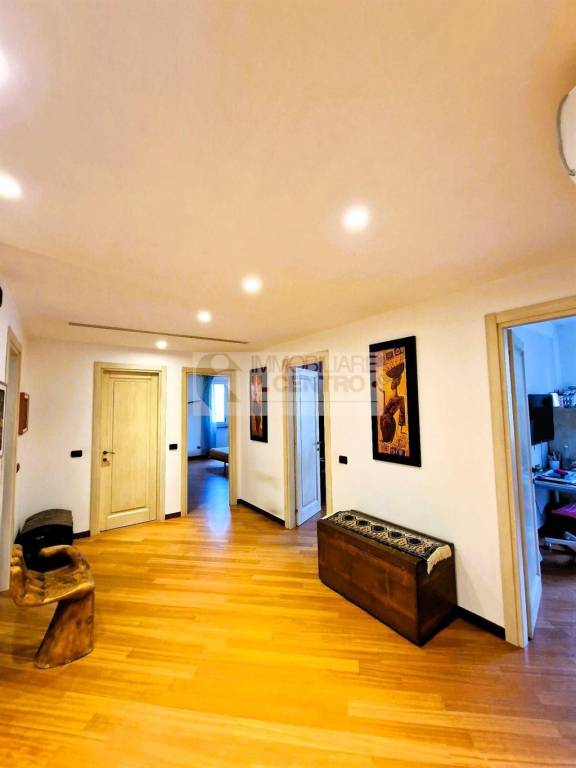 Casa Indipendente in vendita a Sarzana