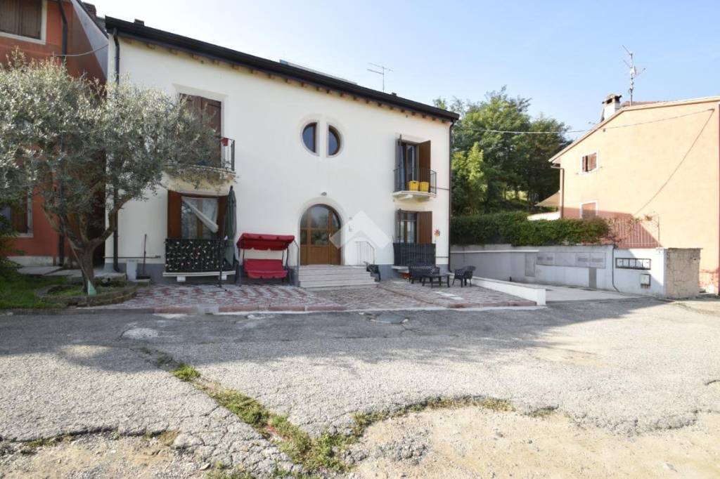 Appartamento in vendita a Bussolengo via Molini