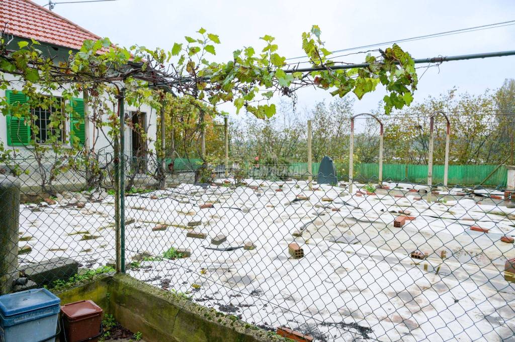 Casale in vendita a Carignano via Moncrivello 10