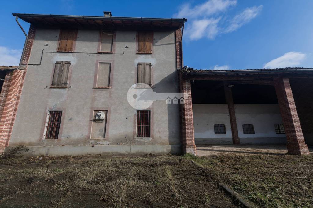 Rustico in vendita a Ostiano via San Rocco, 44