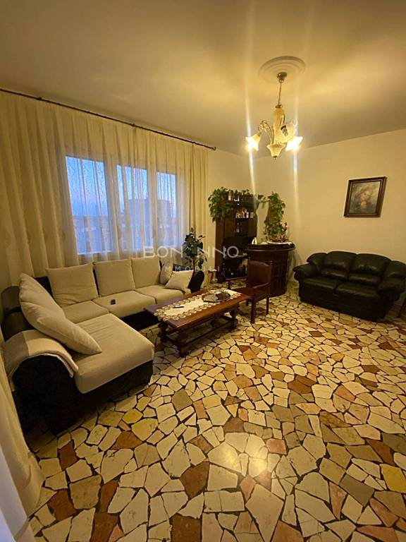 Appartamento in vendita a Bassano del Grappa viale toscana, 36