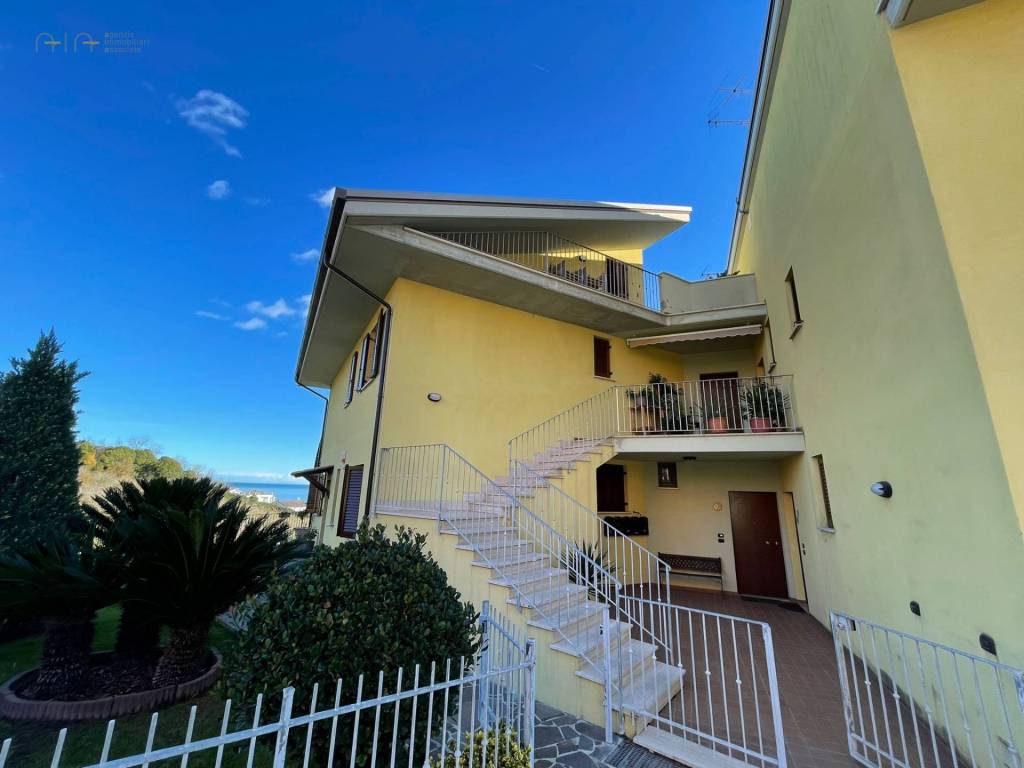 Appartamento in vendita a Massignano via Montecantino, 32