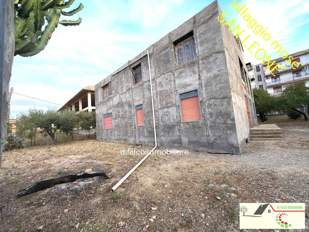 Villa in vendita ad Agrigento via Lombardia