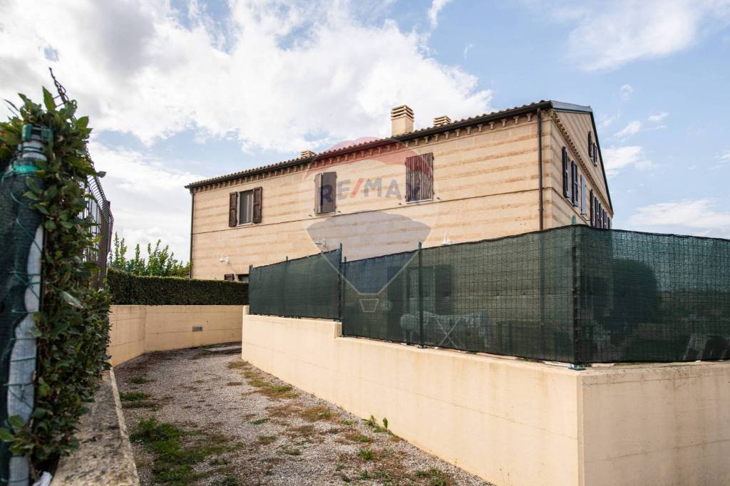 Appartamento in vendita ad Ancona via Metauro, 74