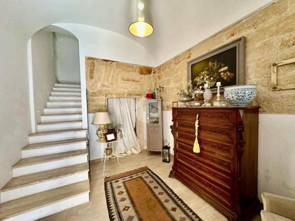 Casa Indipendente in vendita a Cinisi via Venuti, 99