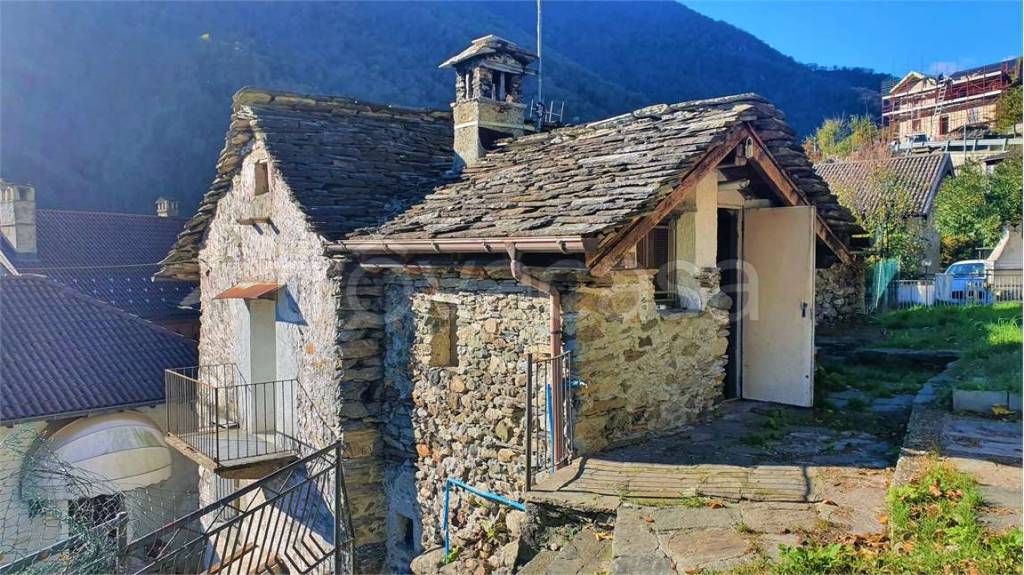 Casa Indipendente in vendita a Piedimulera località Gozzi Sotto
