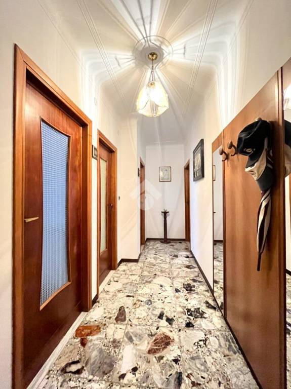 Appartamento in vendita a Sanremo via Martiri della Libertà, 339