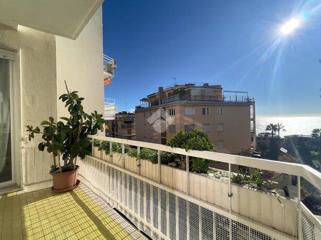 Appartamento in vendita a Sanremo via padre semeria, 200