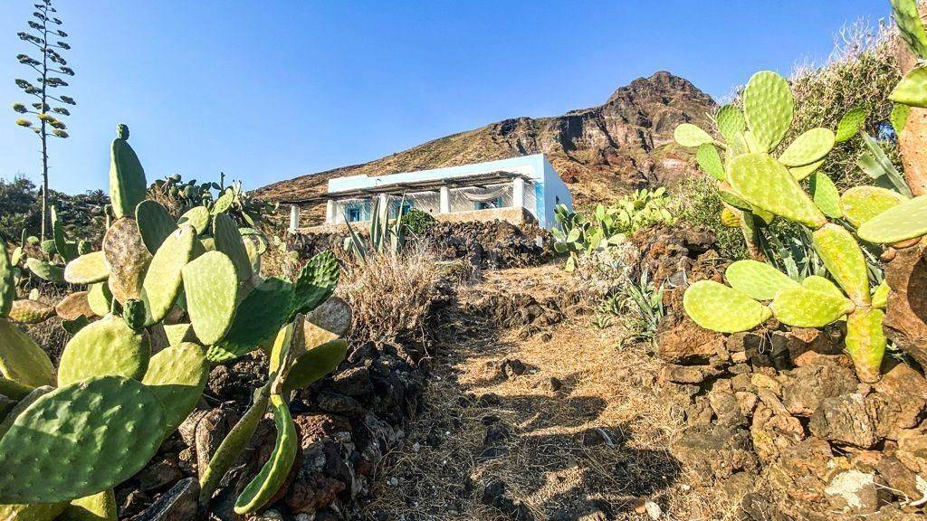 Villa in in vendita da privato a Lipari via Fossa Lazzaro