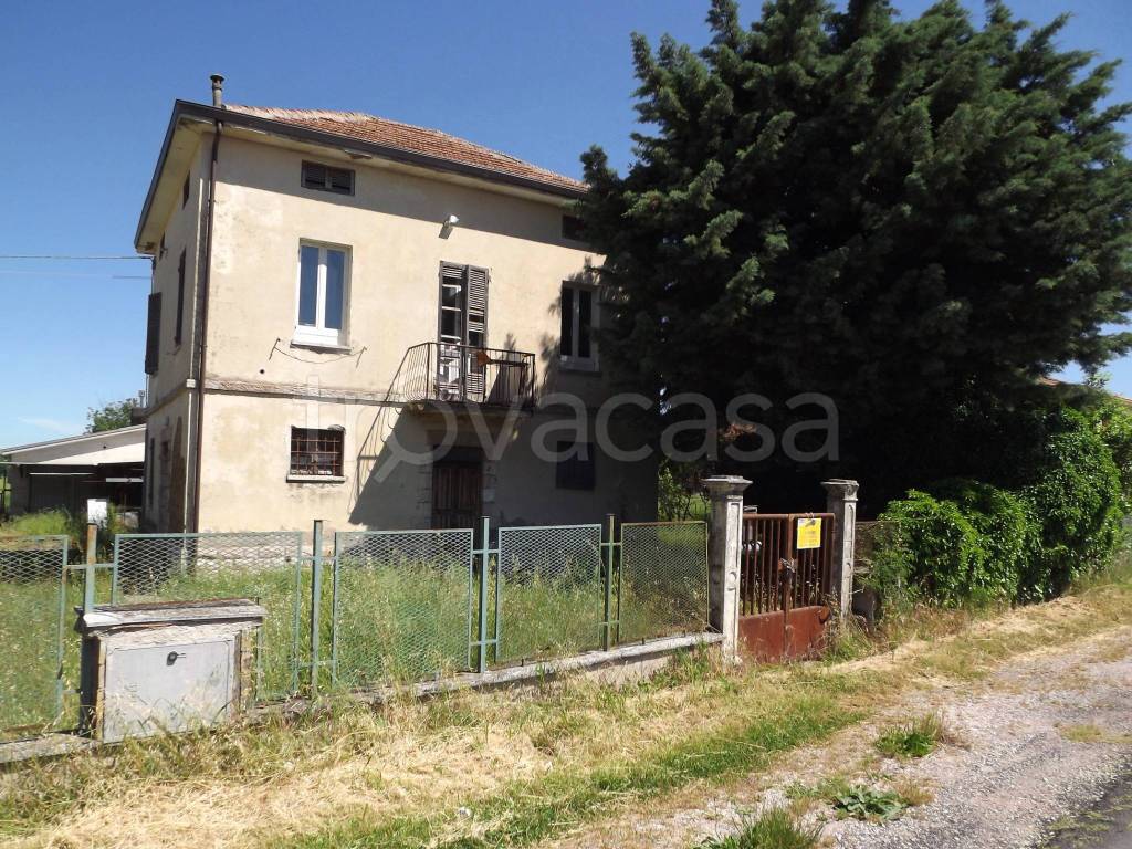 Casa Indipendente in vendita a Bevagna bevagna