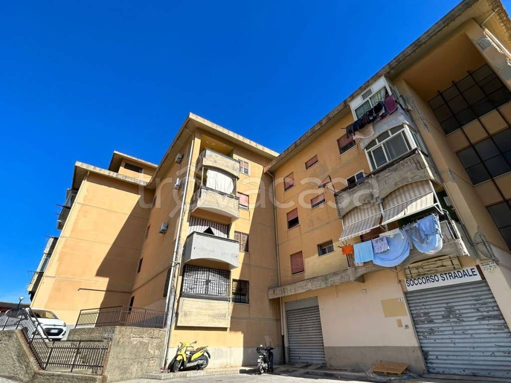 Appartamento in vendita a Messina via Santa Lucia Sopra Contesse, snc