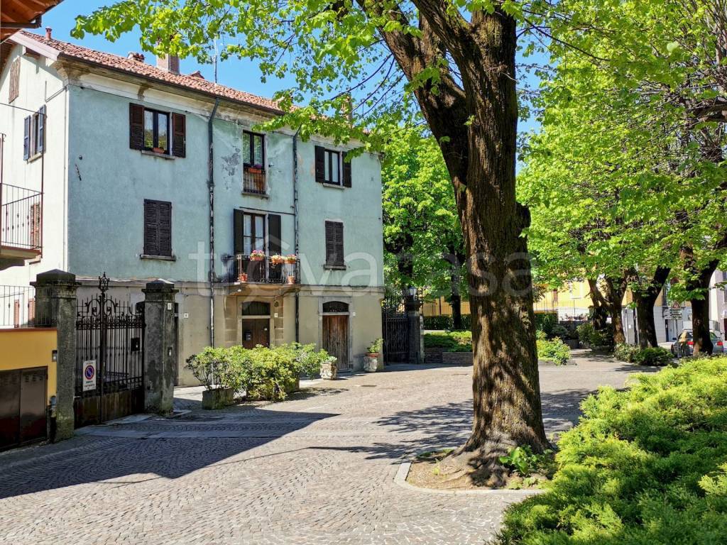 Villa in vendita a Galbiate