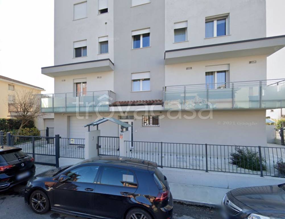 Appartamento all'asta a Carpi via castelfidardo