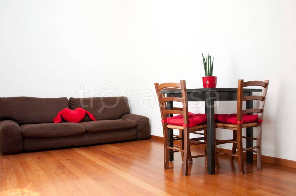 Appartamento in in vendita da privato a Livorno via Sproni, 29