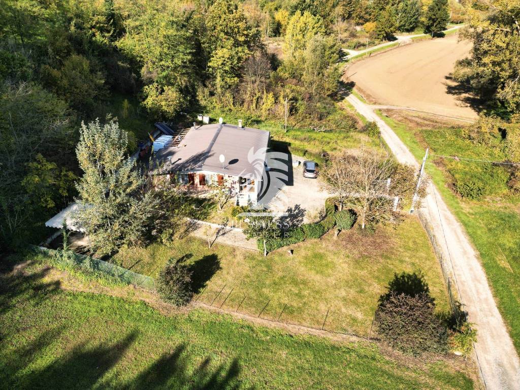 Cascina in vendita a Portacomaro strada Vallensogno