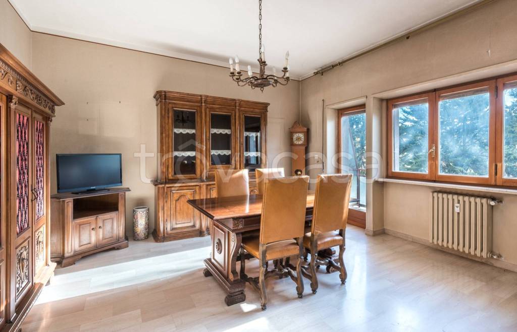 Appartamento in vendita ad Avezzano via Leone Marsicano, 53