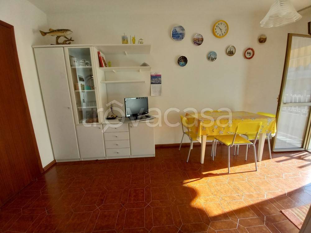 Appartamento in vendita a Lignano Sabbiadoro viale Europa, 29