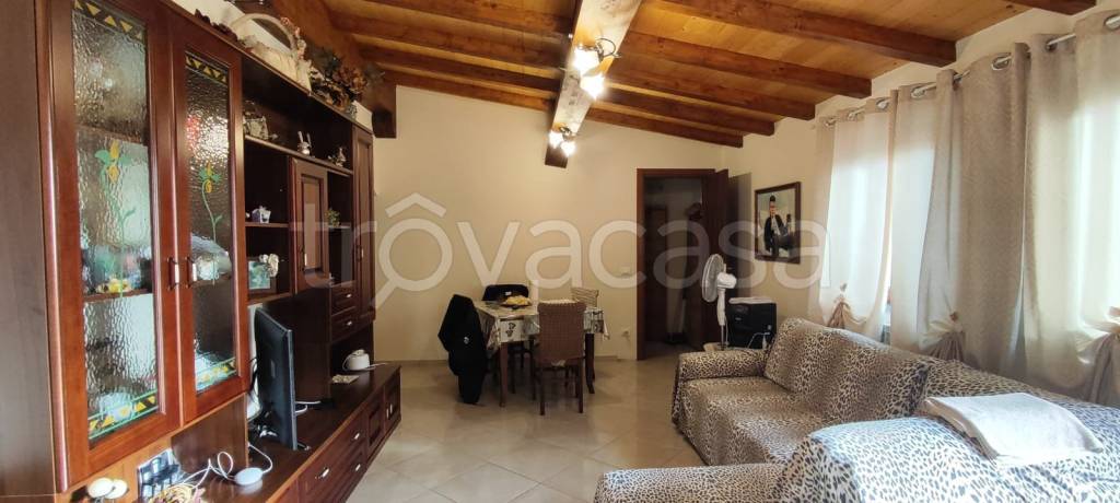 Villa a Schiera in vendita a Camaiore
