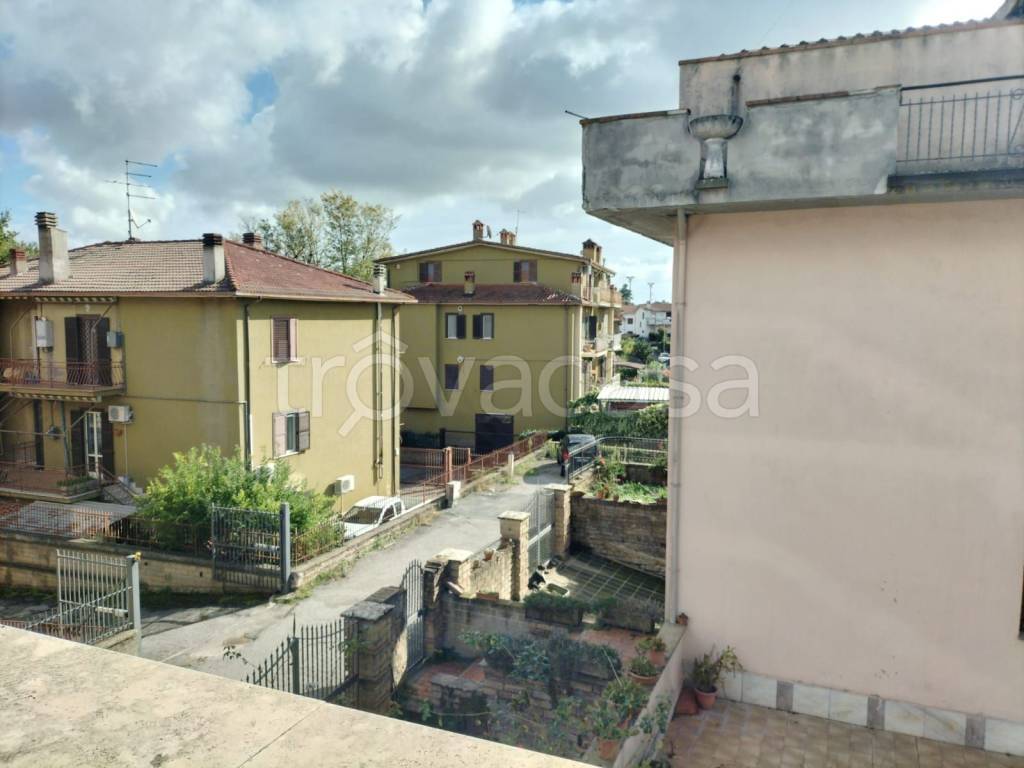 Villa in vendita a Sutri via Nicola Capotondi