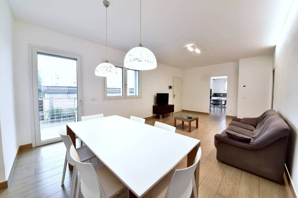 Villa in vendita a Carimate via Giuseppe Verdi, 4 Foto-2