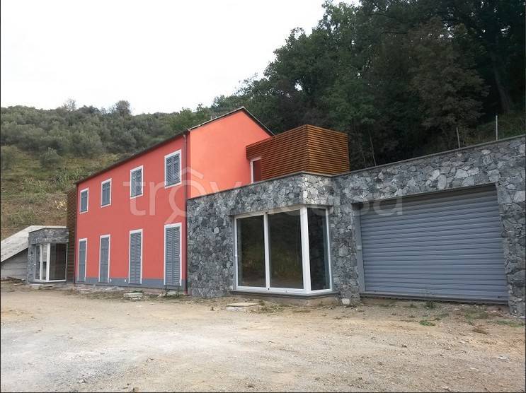 Appartamento in vendita a Celle Ligure via Firenze