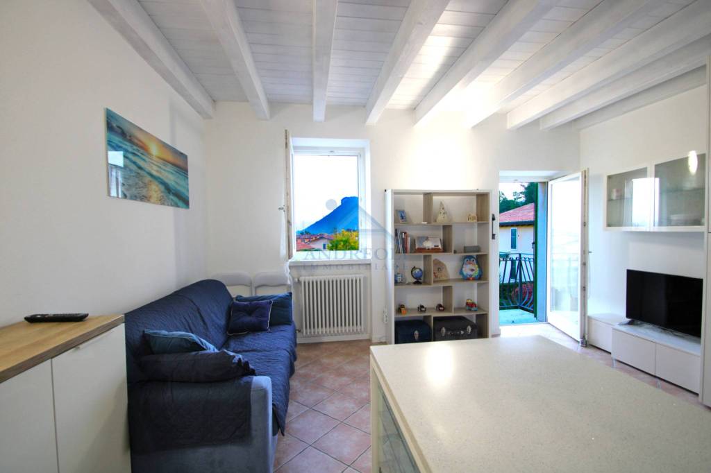 Appartamento in vendita a Costermano sul Garda via Vegri