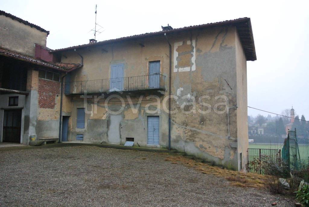 Casa Indipendente in in vendita da privato ad Appiano Gentile via Varese, 10