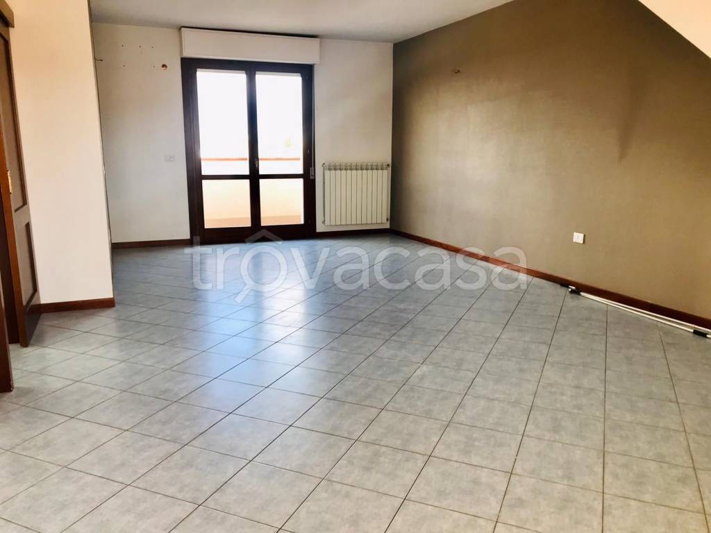 Attico in vendita a Sassari via Ferdinando Magellano, 9