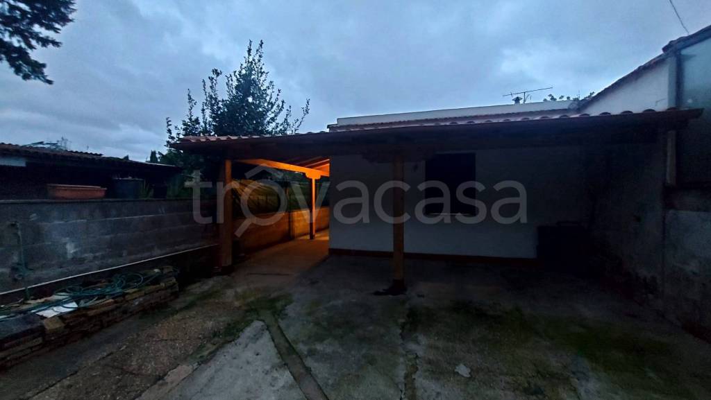 Casale in vendita ad Ariccia via Longarina