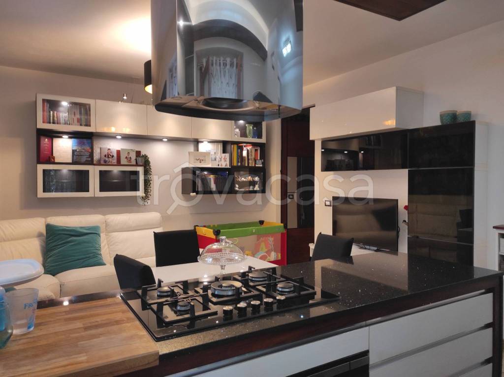 Appartamento in vendita a Livorno via Enzo Poli, 15