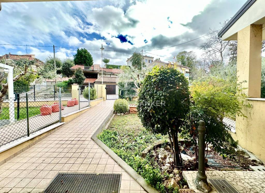 Appartamento in vendita a Coriano via Primo Maggio, 34